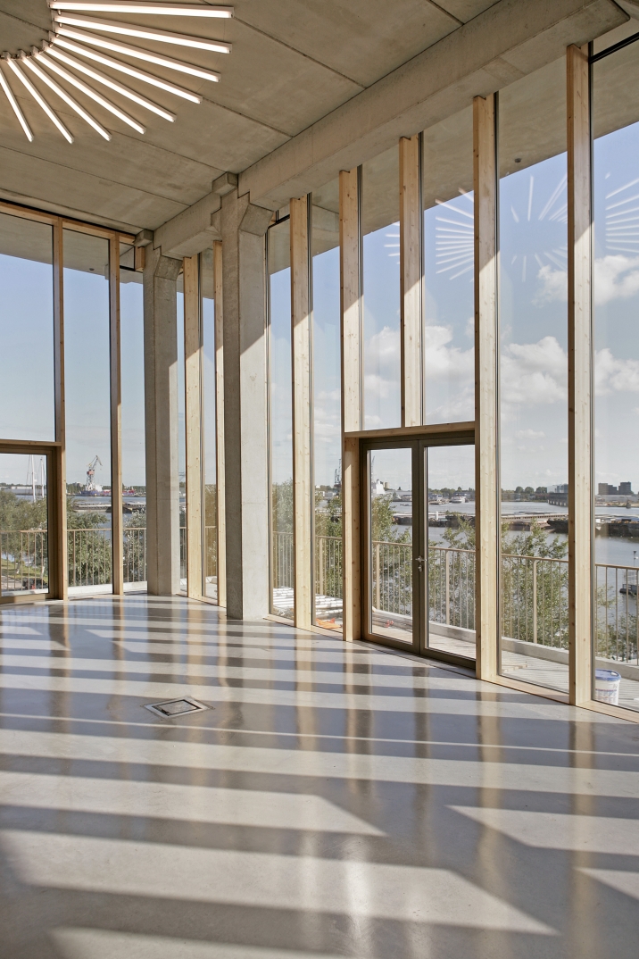 bij dedato schijnt altijd de zon - dedato