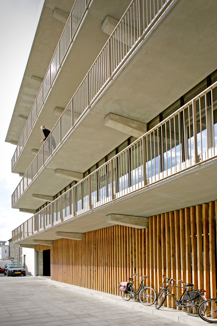 bij dedato schijnt altijd de zon - dedato